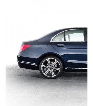 گلگیر عقب سمت راست مرسدس بنز کلاس C سال های 2014 تا 2015 اورجینال